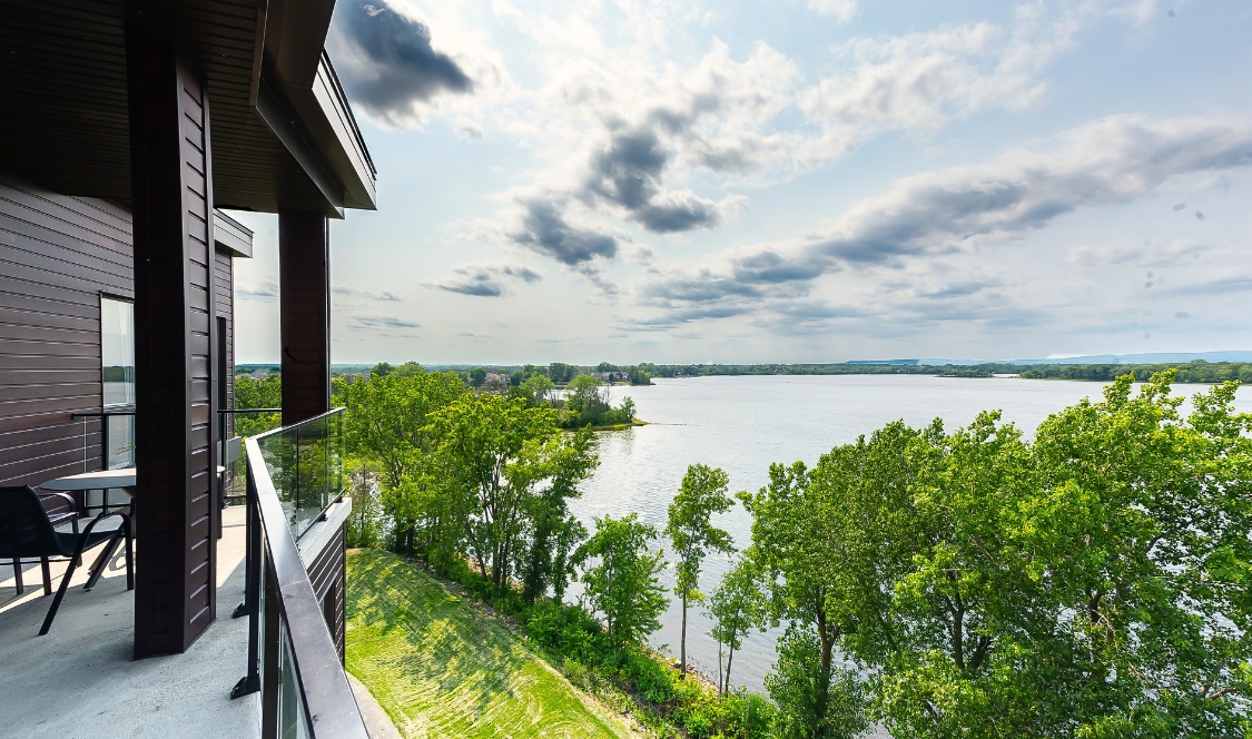 Manoir Pierrefonds - Une retraite sans compromis sur les berges de la ...